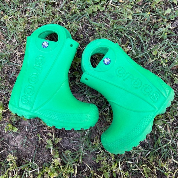 CROCS | Shoes | Crocs Green Toddler Boots Rain Water Pull On 7c Boy ...